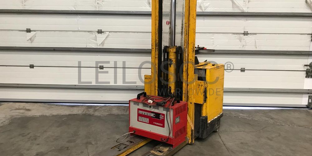 Stacker Jungheinrich · Ano 1990